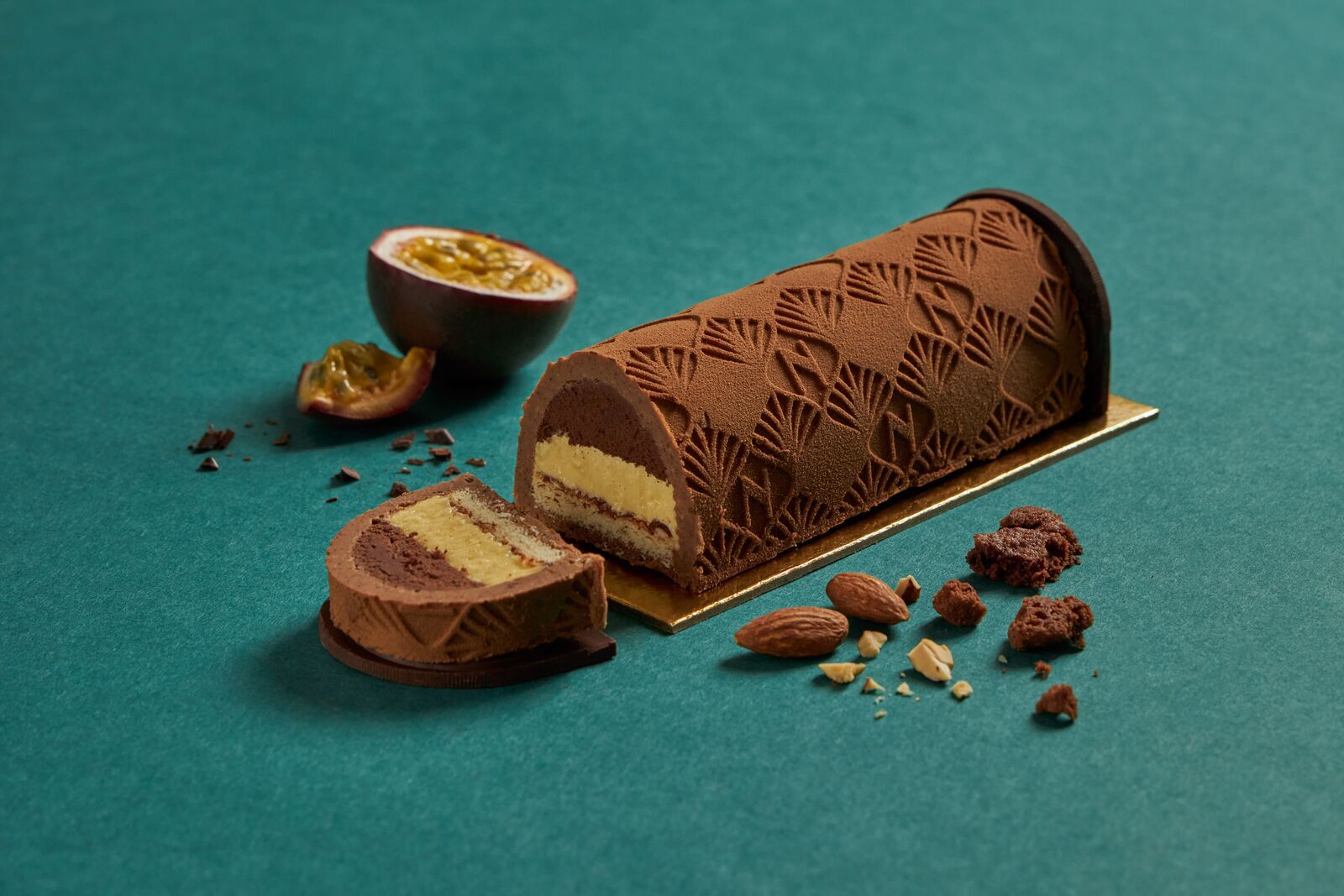 La Bûche by Yves Mattagne